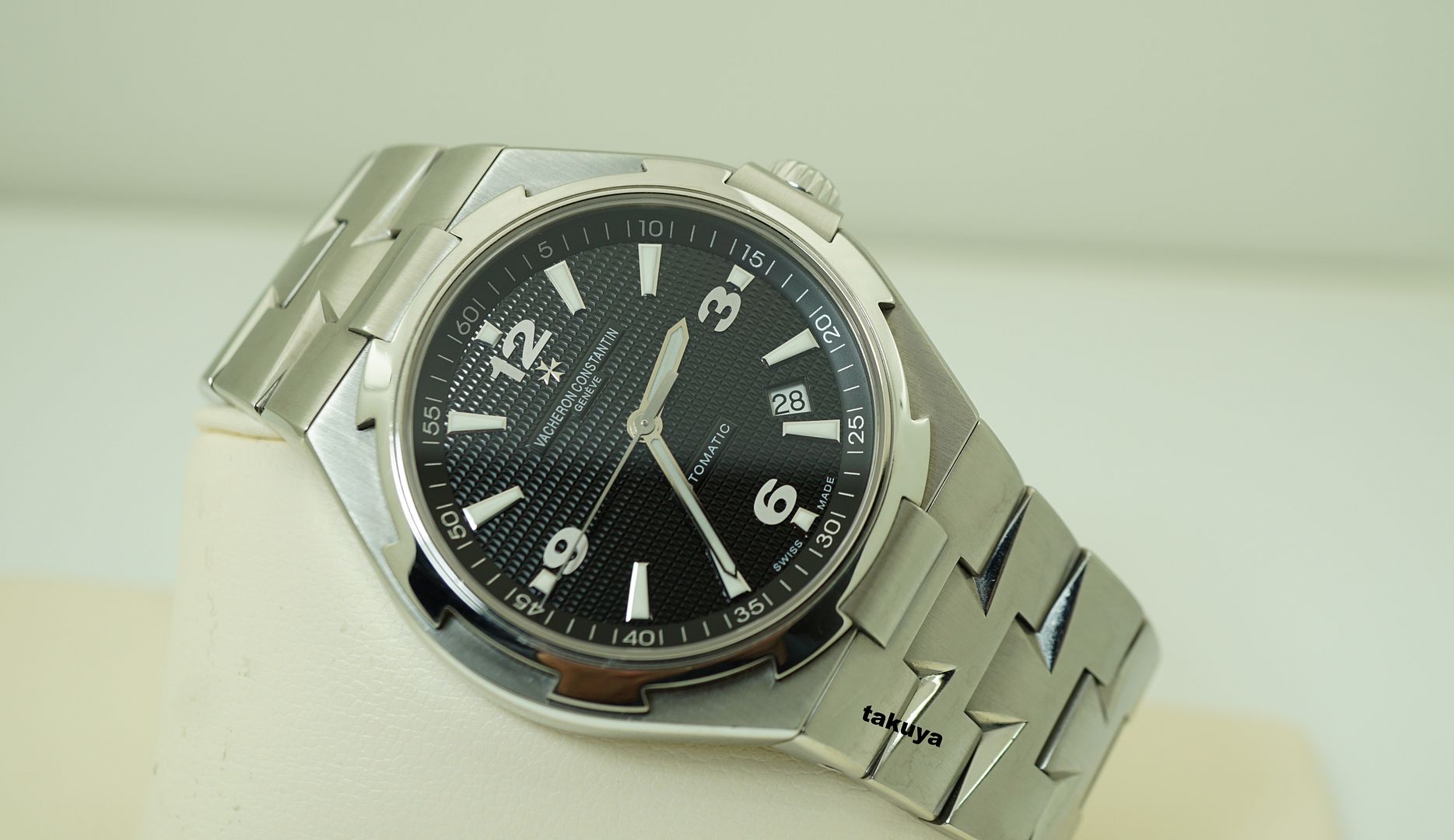 FSOT Vacheron CONSTANTIN OVERSEAS 47040 B01A 9094 BLACK DIAL STEEL fsot-vacheron-constantin-overseas-47040-b01a-9094-black-dial-steel